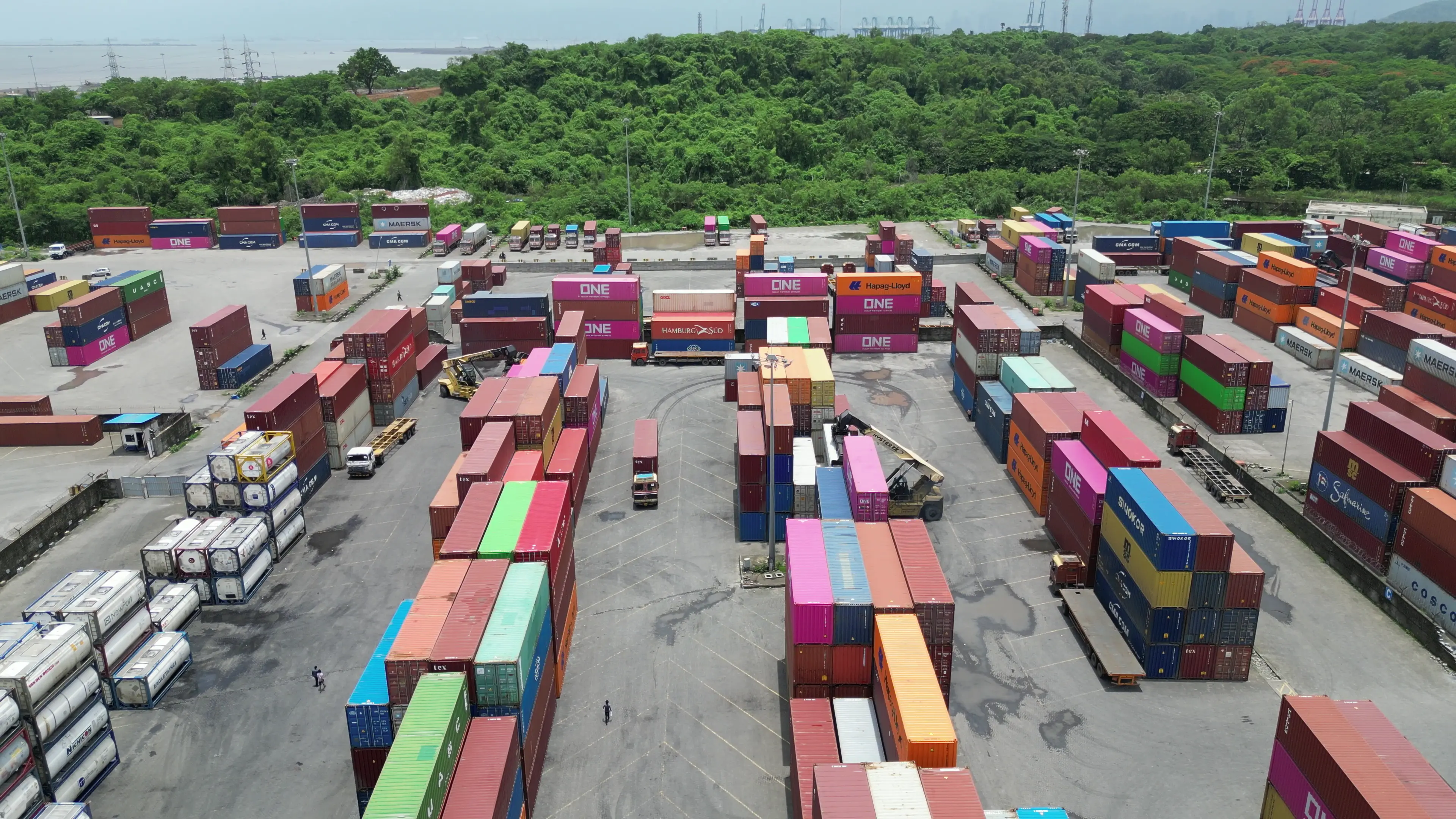 Centralized Parking Plaza - Services